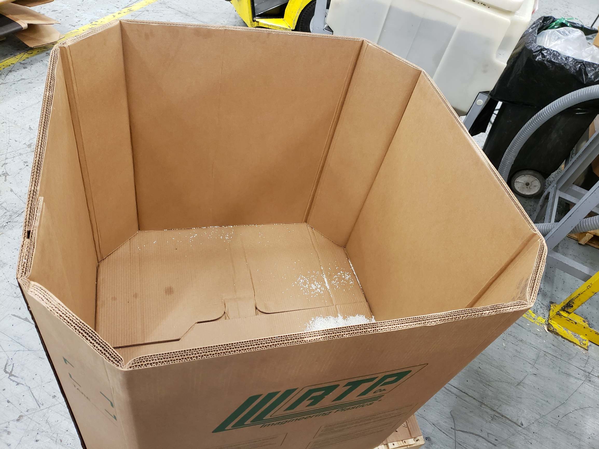 Cardboard (OCC), Loose, Used 4 and 5 ply octagonal gaylords