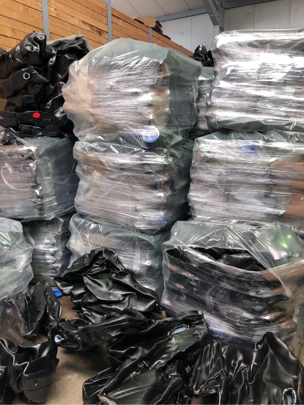 HDPE , Baled, HDPE-EVOH CAR TANKS POSTPRODUCTION SCRAP