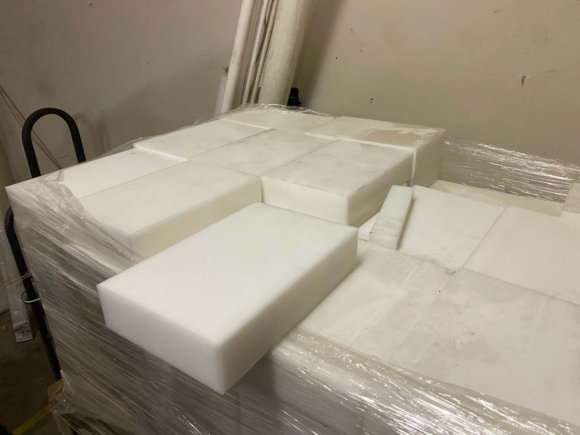Other plastic, Other condition, Delrin blocks (POM